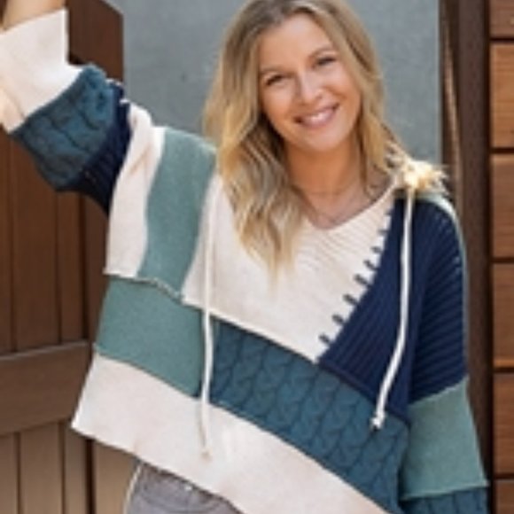 POL | Sweaters | Pol Forest Hooded Cropped Sweater | Poshmark